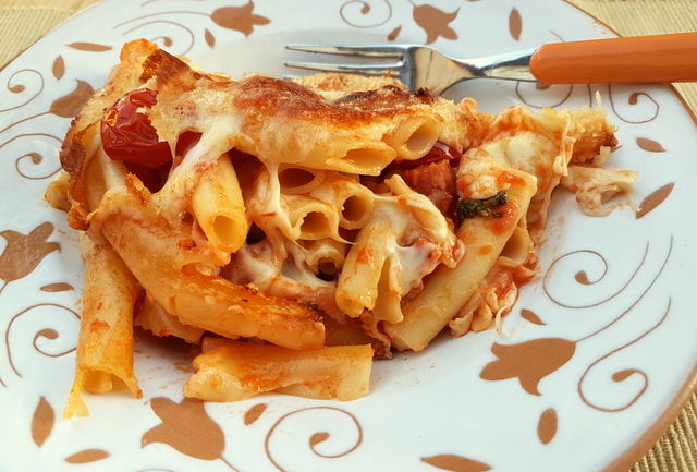 Baked Ziti or Zitoni pasta with spicy sausage. - The Pasta Project