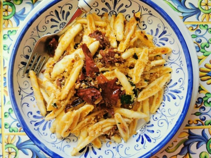Cavatelli Pasta with Senise Peppers (Peperoni Cruschi) – The Pasta Project