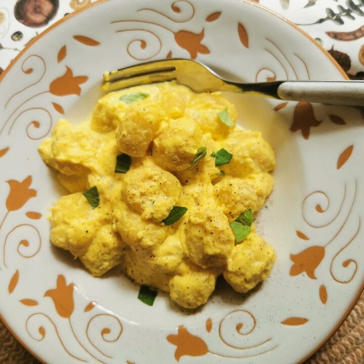 Potato gnocchi with creamy saffron sauce recipe. – The Pasta Project