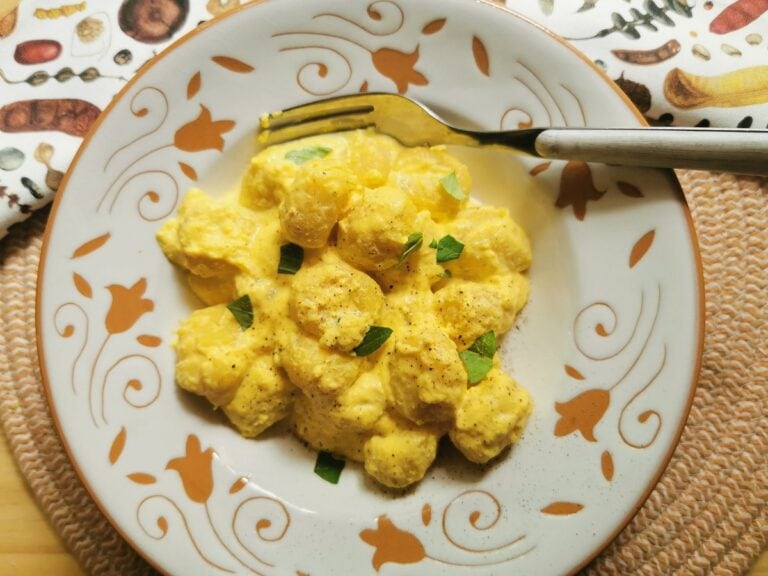 Potato gnocchi with creamy saffron sauce recipe. – The Pasta Project
