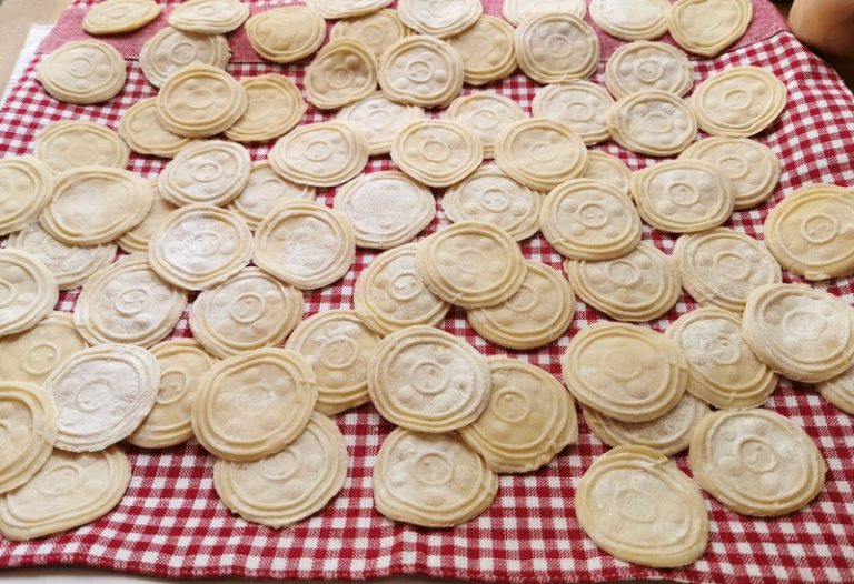 Homemade Corzetti Pasta with Marjoram & Pine Nuts – The Pasta Project