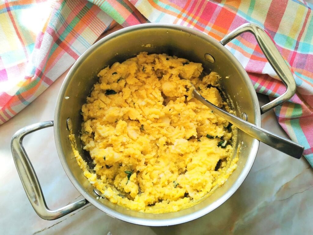 Ligurian Potato and Mint Ravioli (Turle) – The Pasta Project