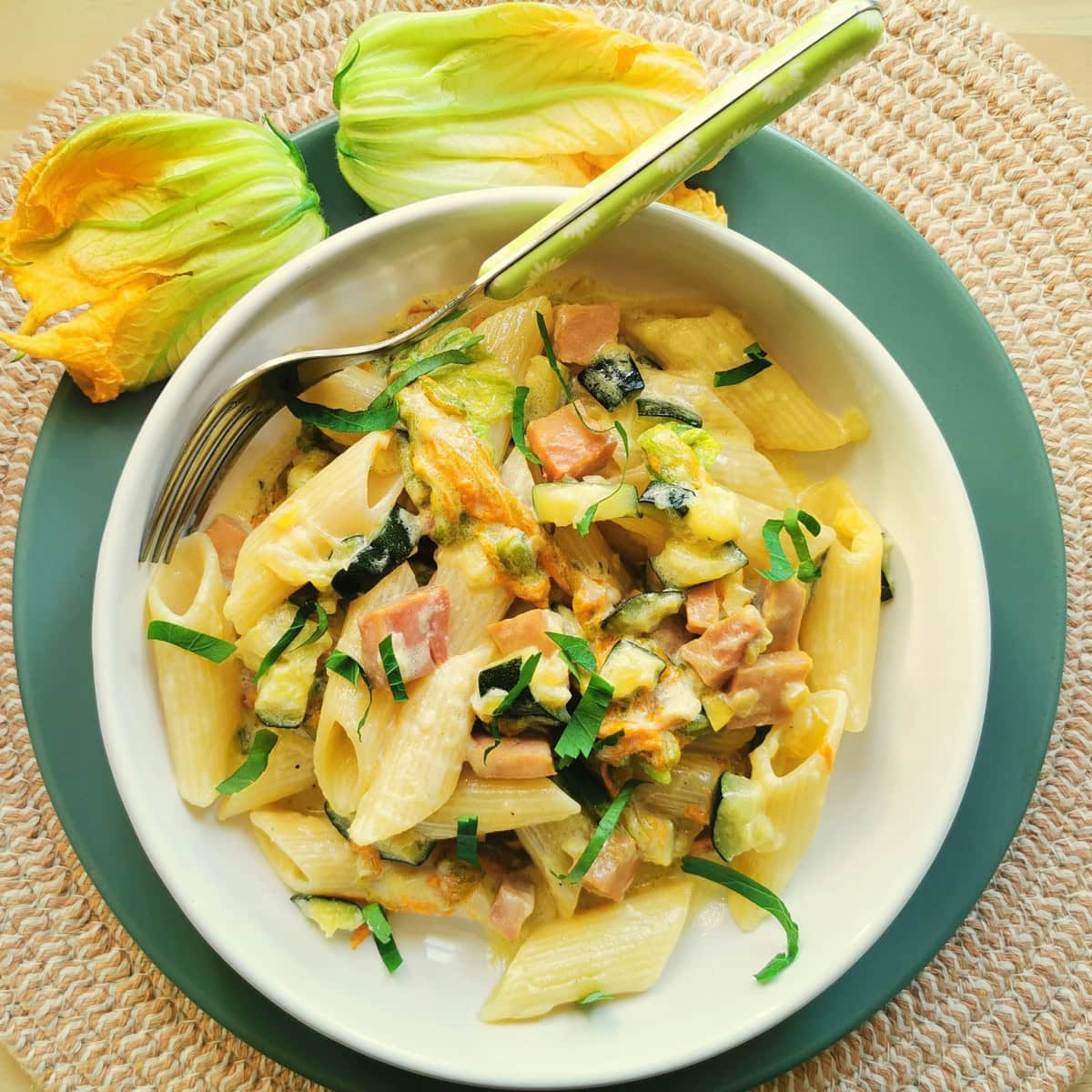 Pasta with zucchini flowers, saffron and ham. – The Pasta Venture ...