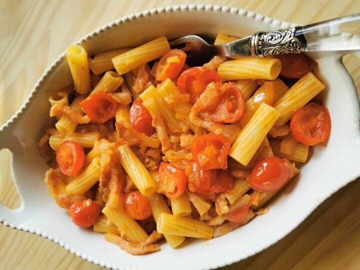 All about rigatoni pasta plus recipes for it. – The Pasta Project