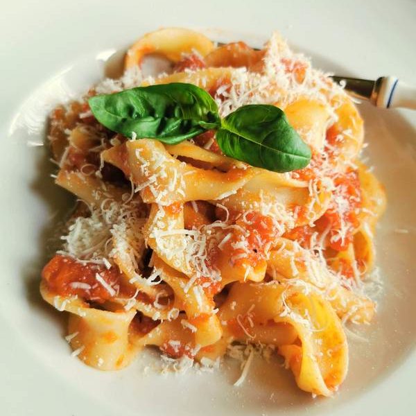 Sagne Torte with Tomato Sauce. – The Pasta Project