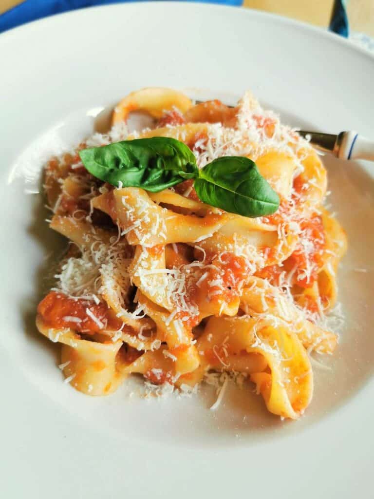 Sagne Torte with Tomato Sauce. – The Pasta Project