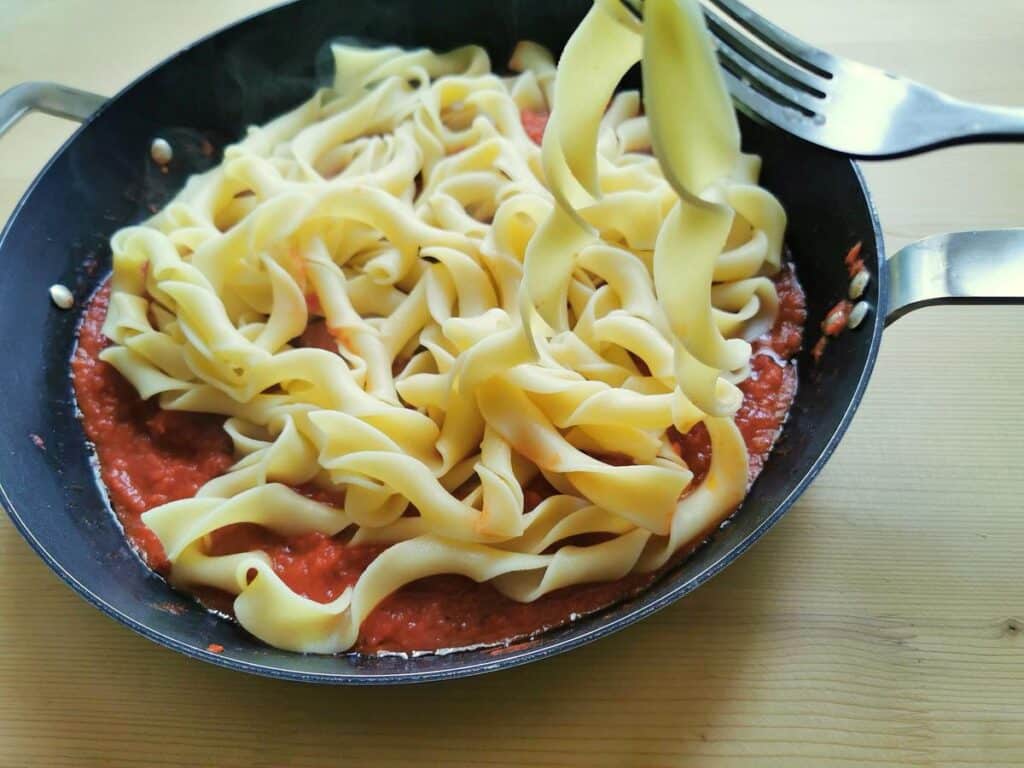 Sagne Torte with Tomato Sauce. – The Pasta Project