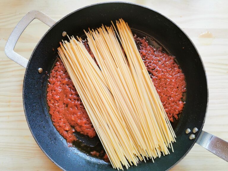 Authentic Spaghetti all’Assassina Spicy Charred Pasta Recipe. – The ...
