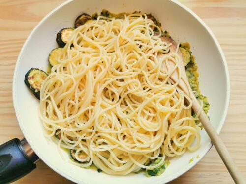 Spaghetti alla Nerano (fried zucchini pasta recipe). – The Pasta Project