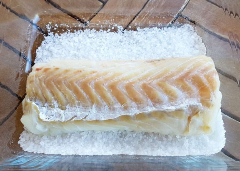 Spaghetti with salt cod (baccalà) alla ghiotta – The Pasta Project