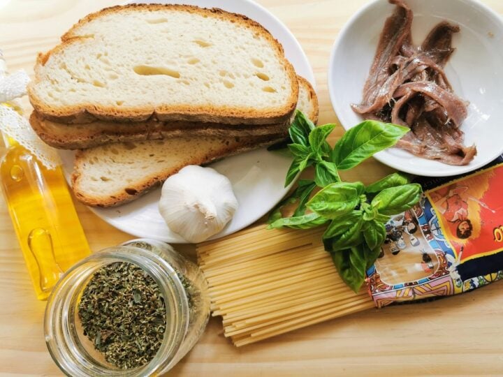 Anchovy Pasta Recipe from Naples – The Pasta Project