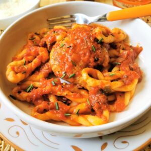 Bigoli with Duck Ragu from Veneto, Italy – The Pasta Project