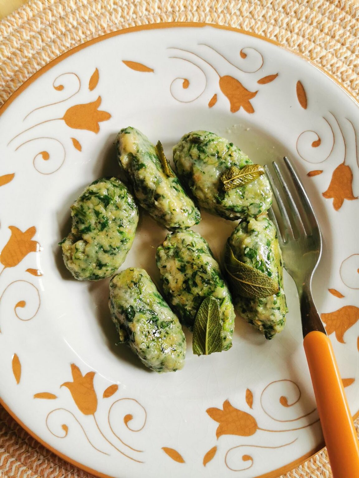 Strangolapreti (spinach and bread gnocchi) – The Pasta Project