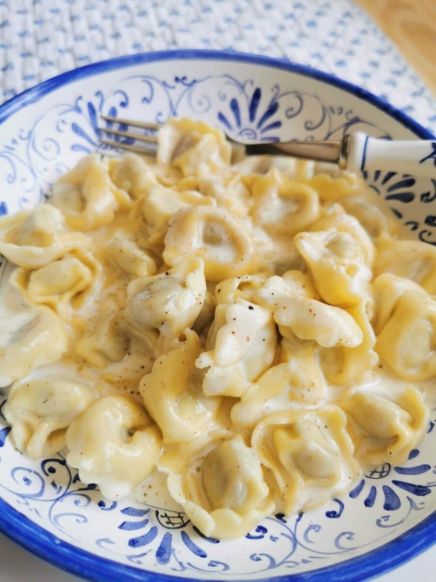 Tortellini alla Panna. – The Pasta Project